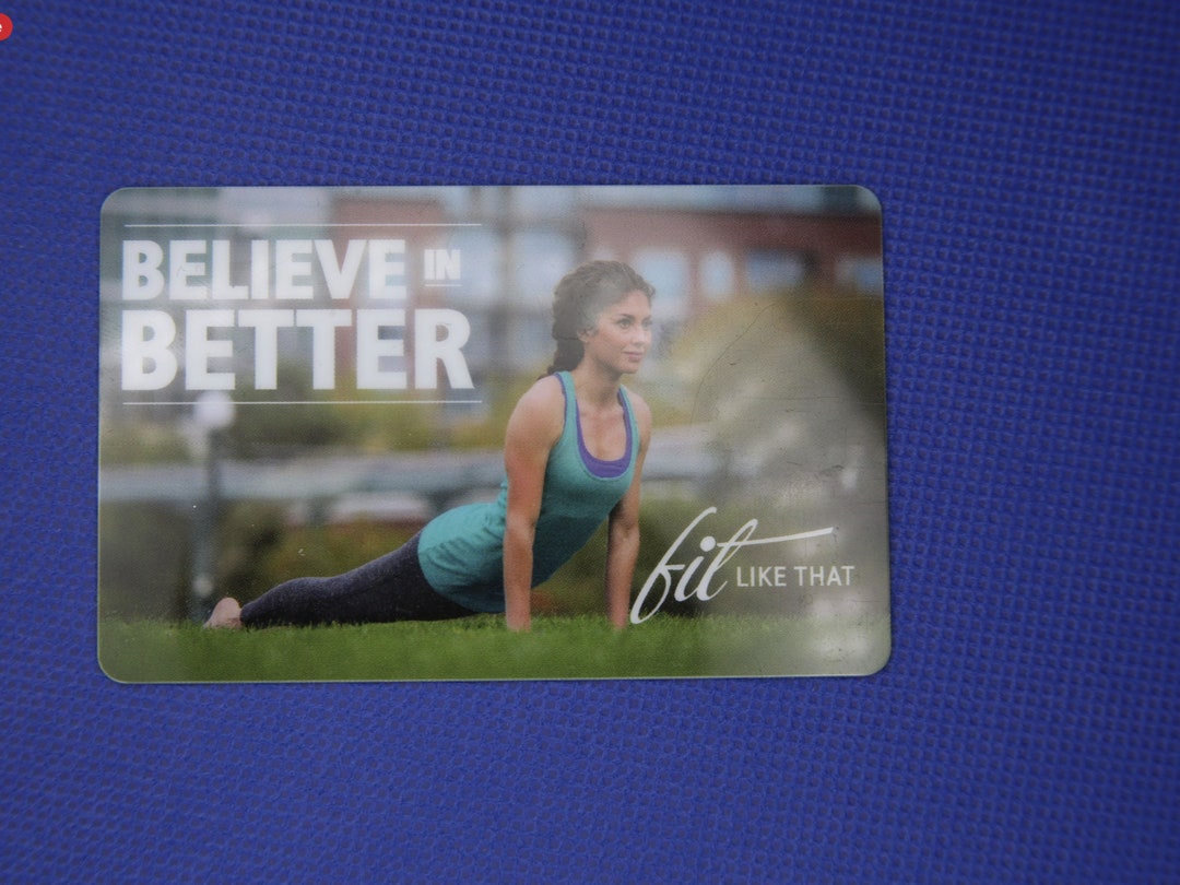 Custom Design Plastic Card Printing Personalized Business ID Badge ...