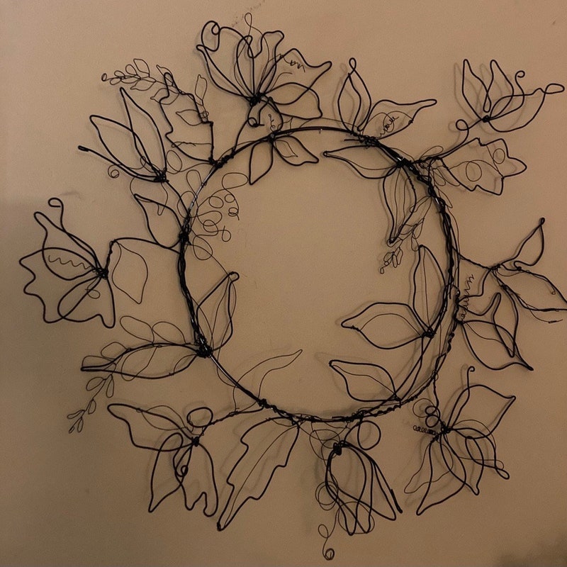 Wire Wreath - Etsy
