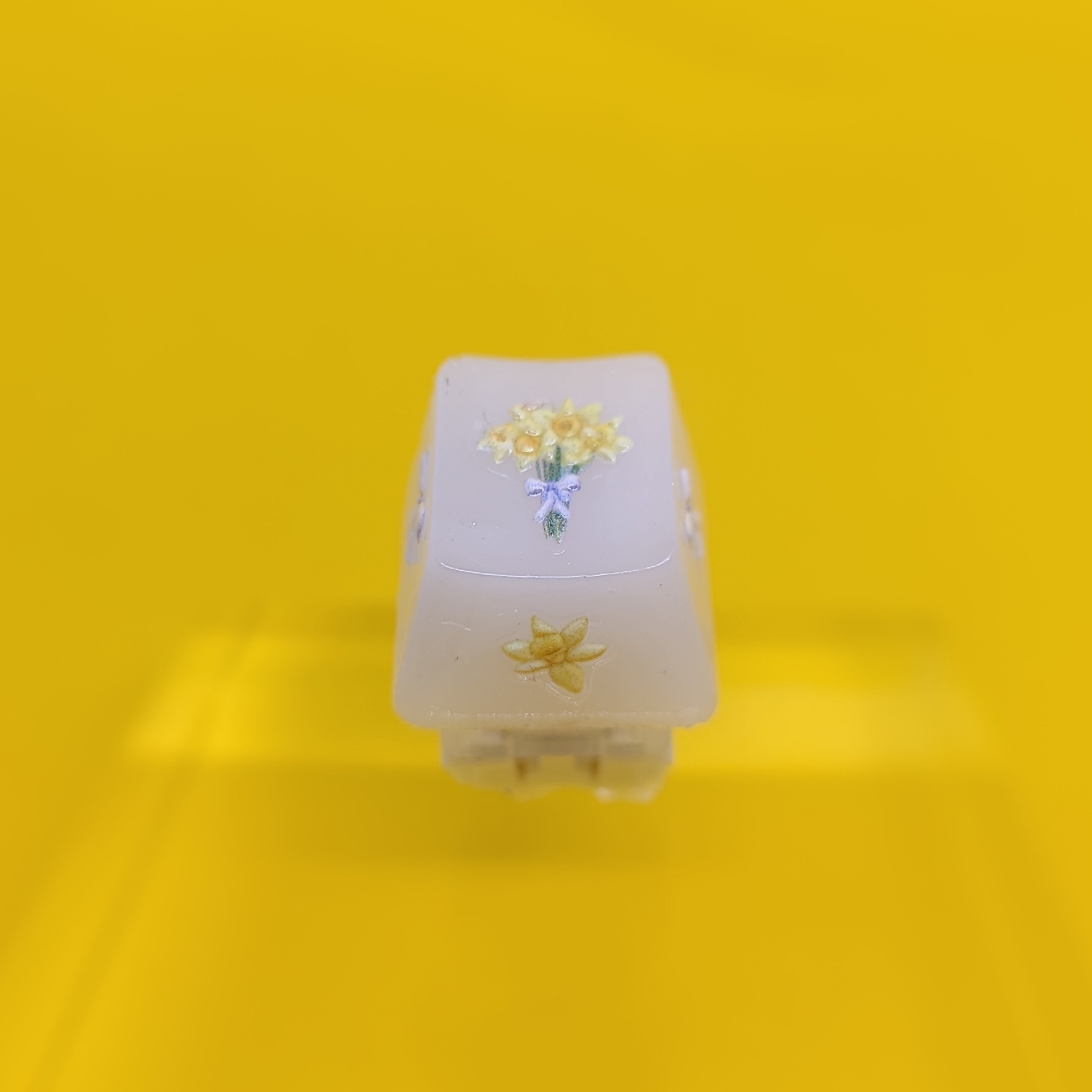 Classy Elegant Minimal Flower Keycap, Mechanical Keyboard, ESC Keycap ...