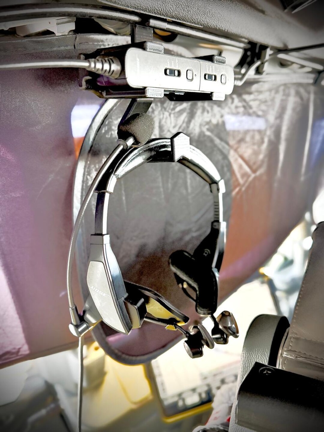 Bose Proflight Boeing 737 Headset and Control Hanger - LIFETIME ...