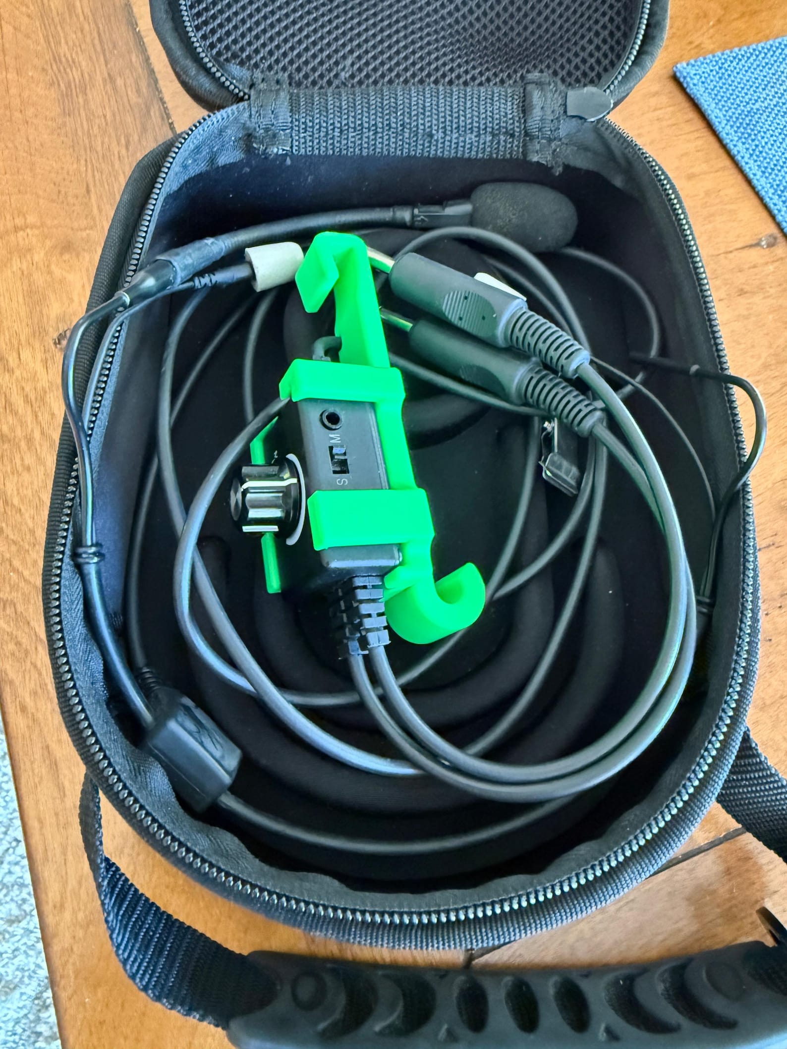 Clarity Aloft Boeing 737 Headset and Control Hanger - LIFETIME ...