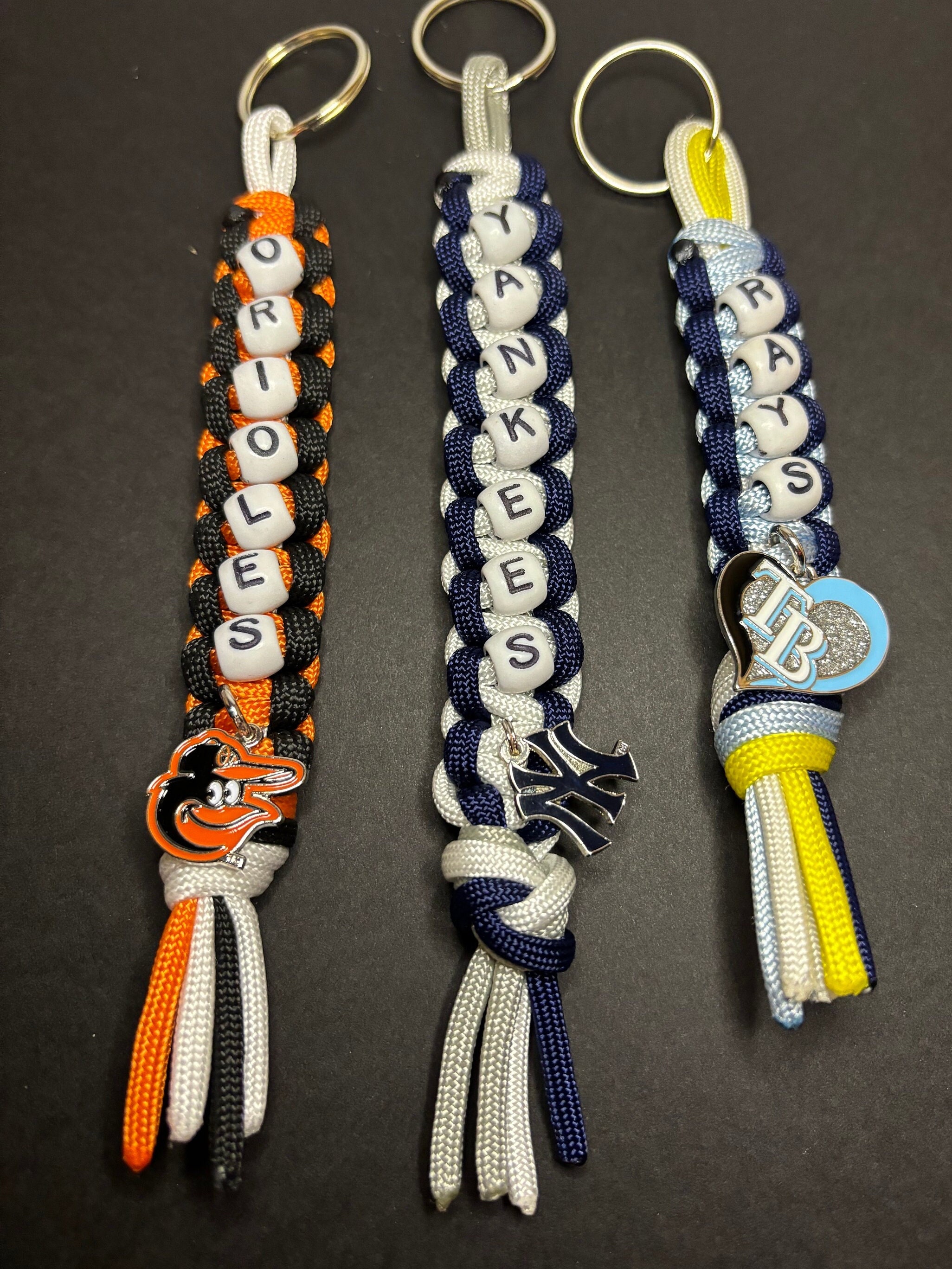 Baseball Keychains | Paracord Keychains | Baseball Paracord Keychains ...