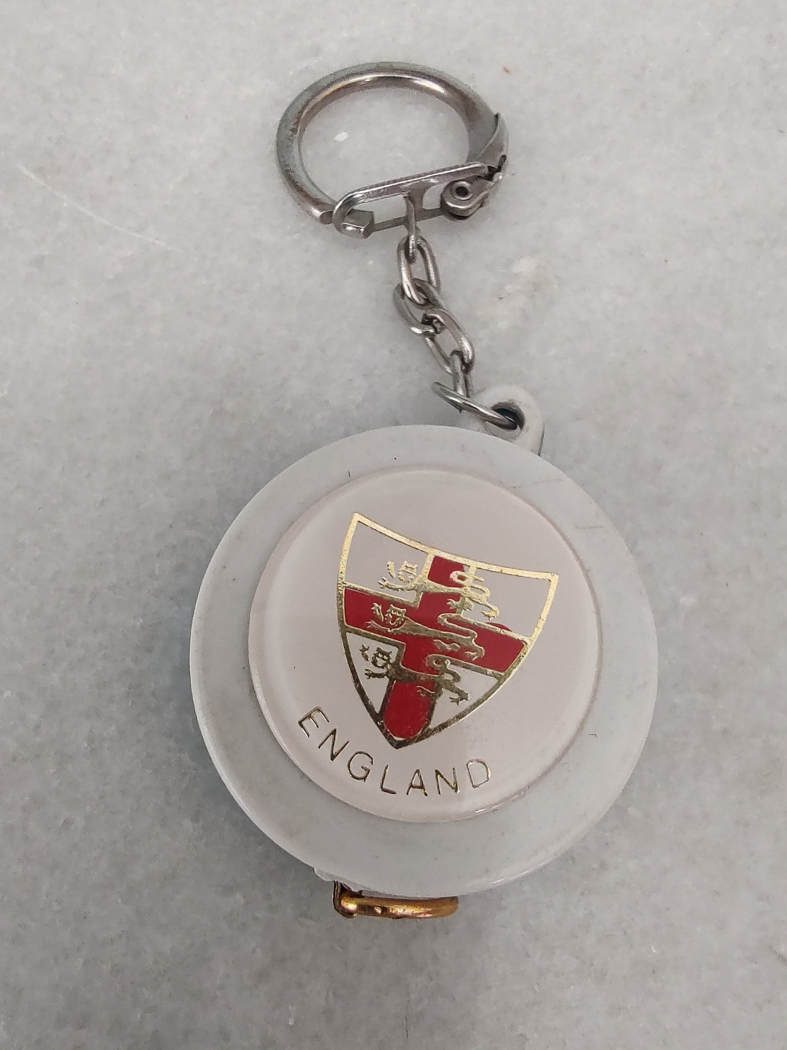 Vintage England Coat of Arms Keychain Tape Measure EE89 - Etsy