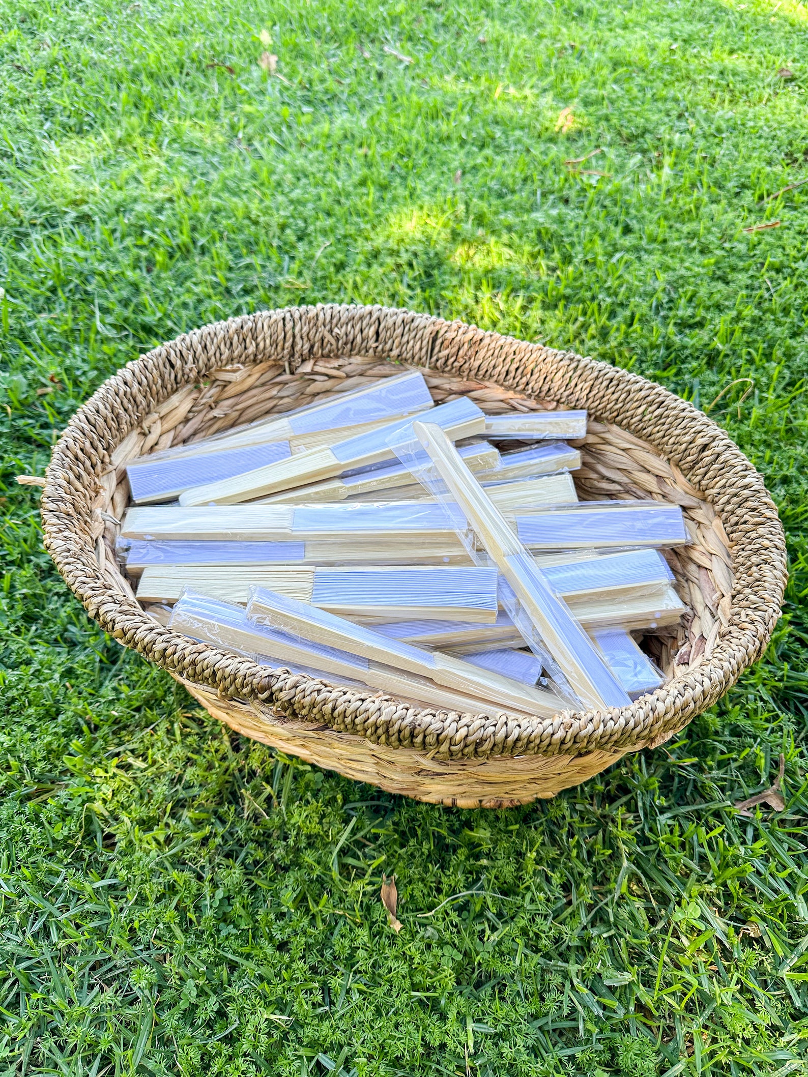 50 White Paper Fans - Etsy