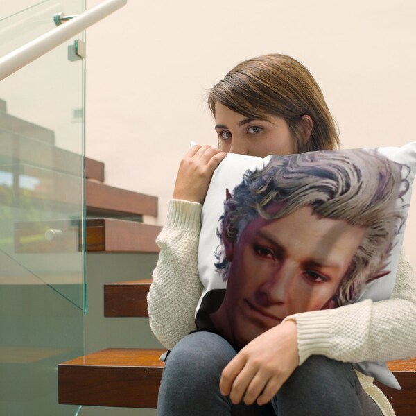 Shadowheart Body Pillow - Etsy