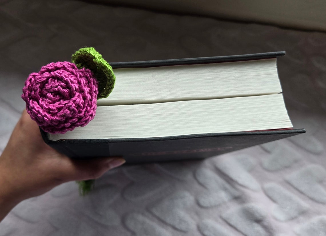 Beautiful Rose Bookmarks - Crochet Bookmarks - Etsy
