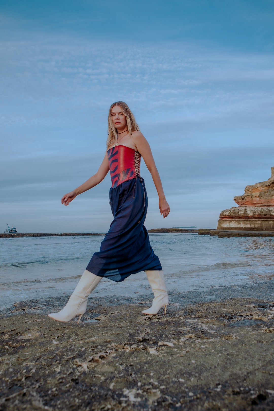 Handmade Leather Corset, Key&knight Design - Etsy