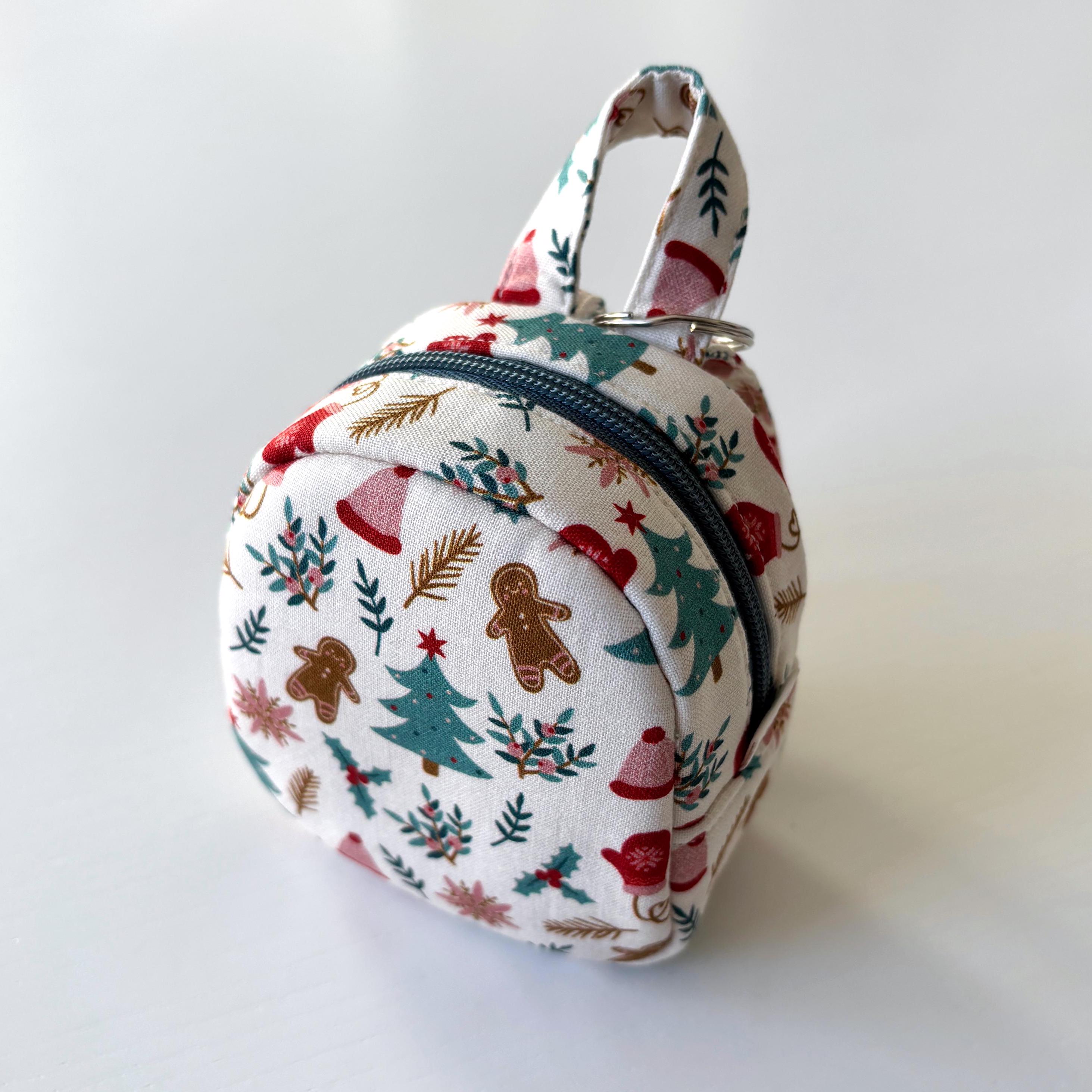 Mini Christmas Backpack Keychain – Cute Backpack Charm, Keyring Coin ...