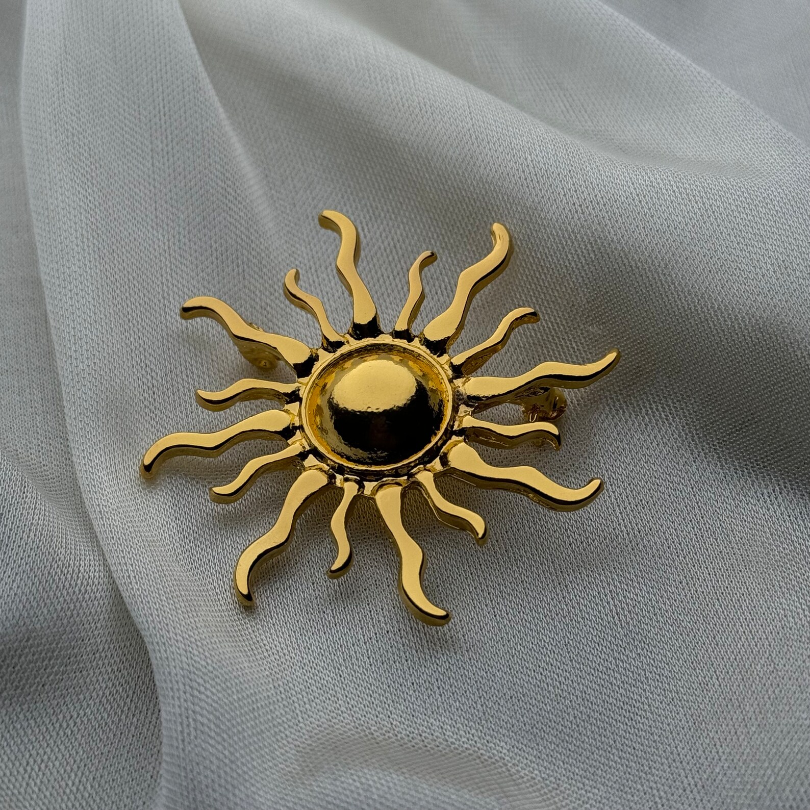 Vintage Brooch,gold Sun Metal Pin Brooch,sunshine Pin Badge,lapel Pin ...
