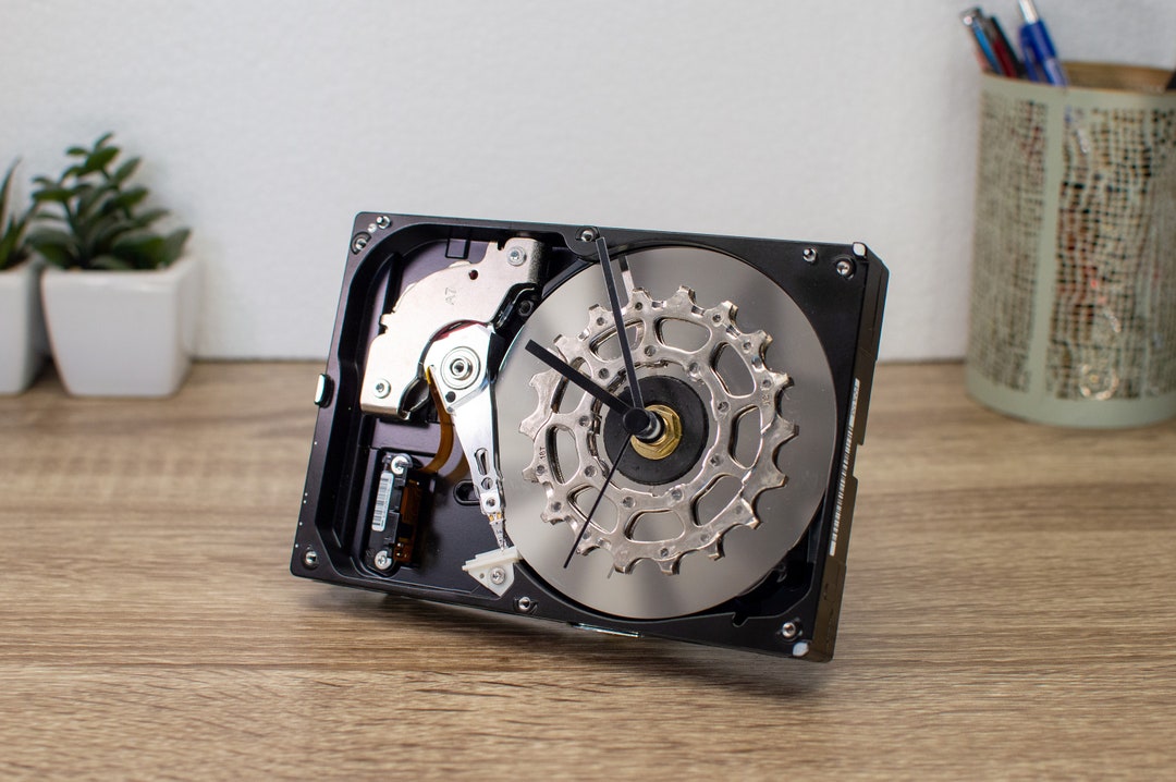 HDD Clock | Hard Disc Drive Clock | Unique Clock | Gift | Computer Disc ...