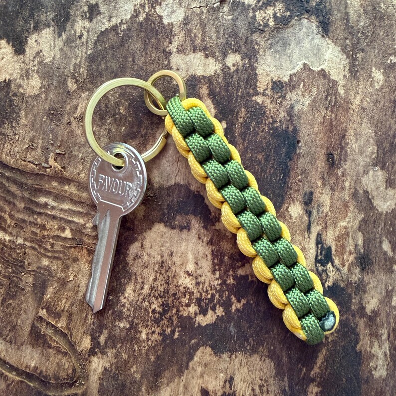 Handmade Cobra Weave Paracord Keychain | Solid Brass Hardware, Key Ring ...