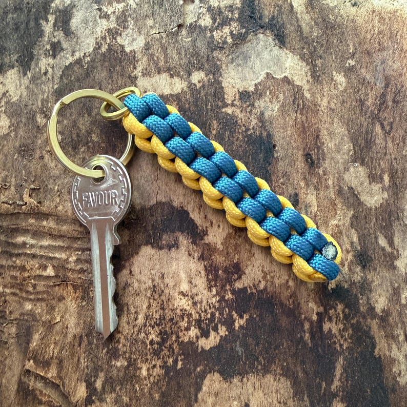 Handmade Cobra Weave Paracord Keychain | Solid Brass Hardware, Key Ring ...