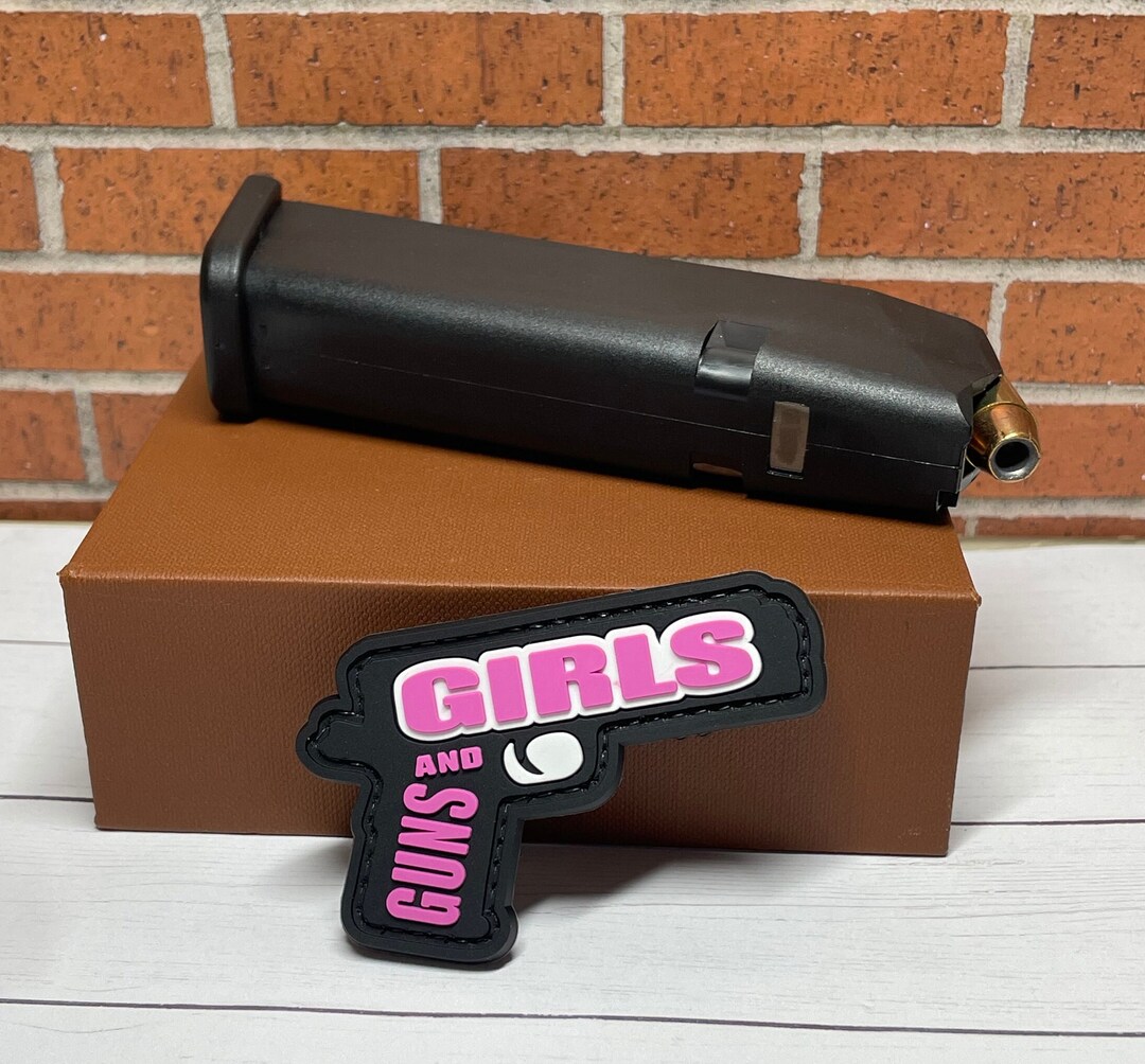 Girls and Guns PVC Patch - Tactical Morale Pistol Girl Gun Patch Hooked ...