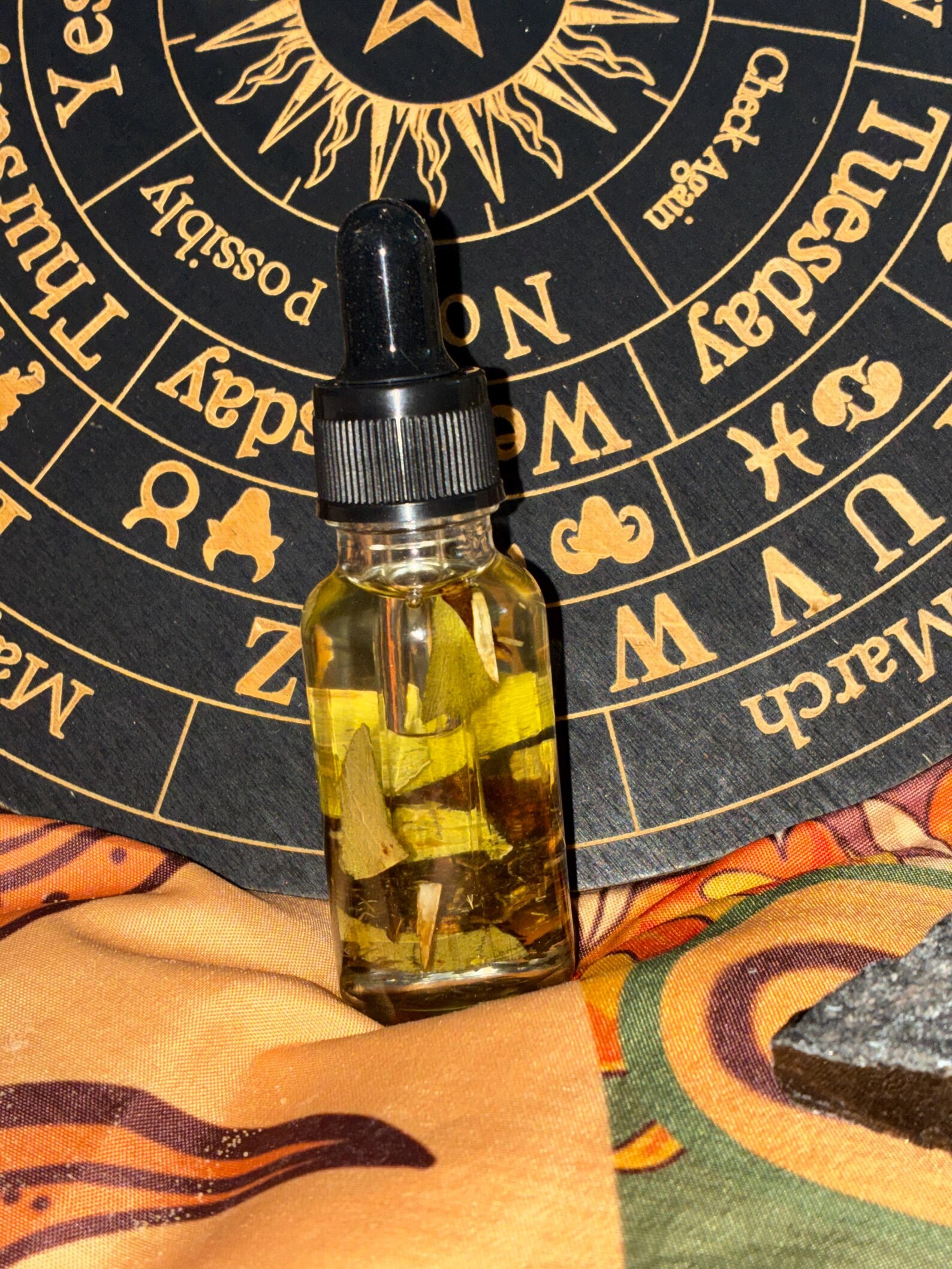 Money Drawing Ritual Oil: Hoodoo Conjure for Financial Security - Etsy