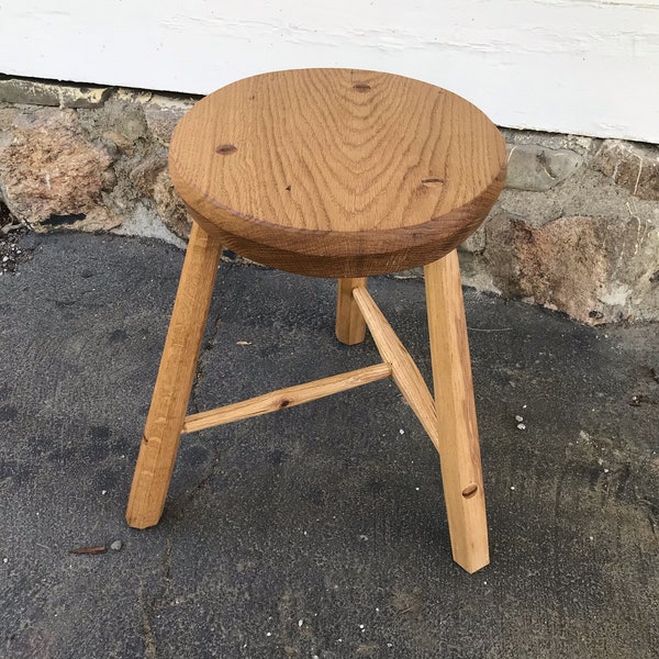 3 Leg Stool - Etsy