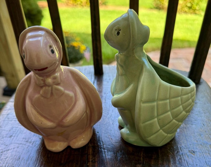 A Set of 2 1950's Vintage Brush Mccoy Pottery Pink & Green Turtle ...