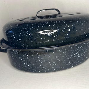 Large Vintage Blue Speckled Roaster - Etsy