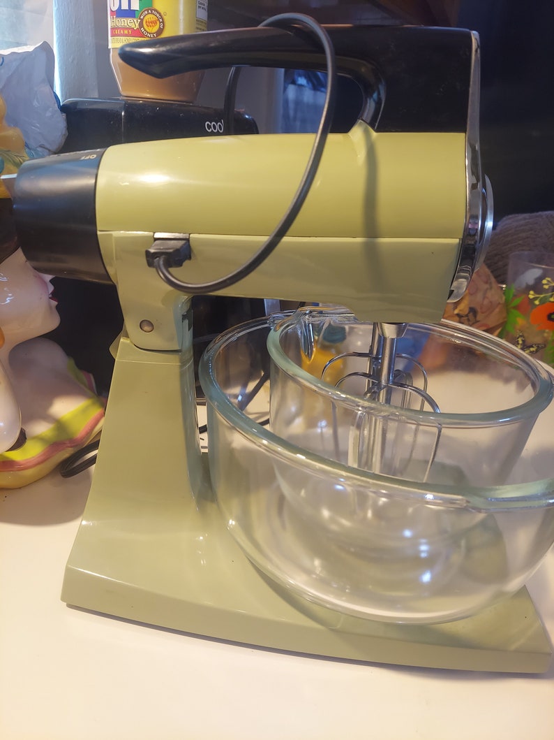 VTG MCM Sunbeam Vista Mixmaster Mixer Avocado Green/2 Sunbeam Glass ...
