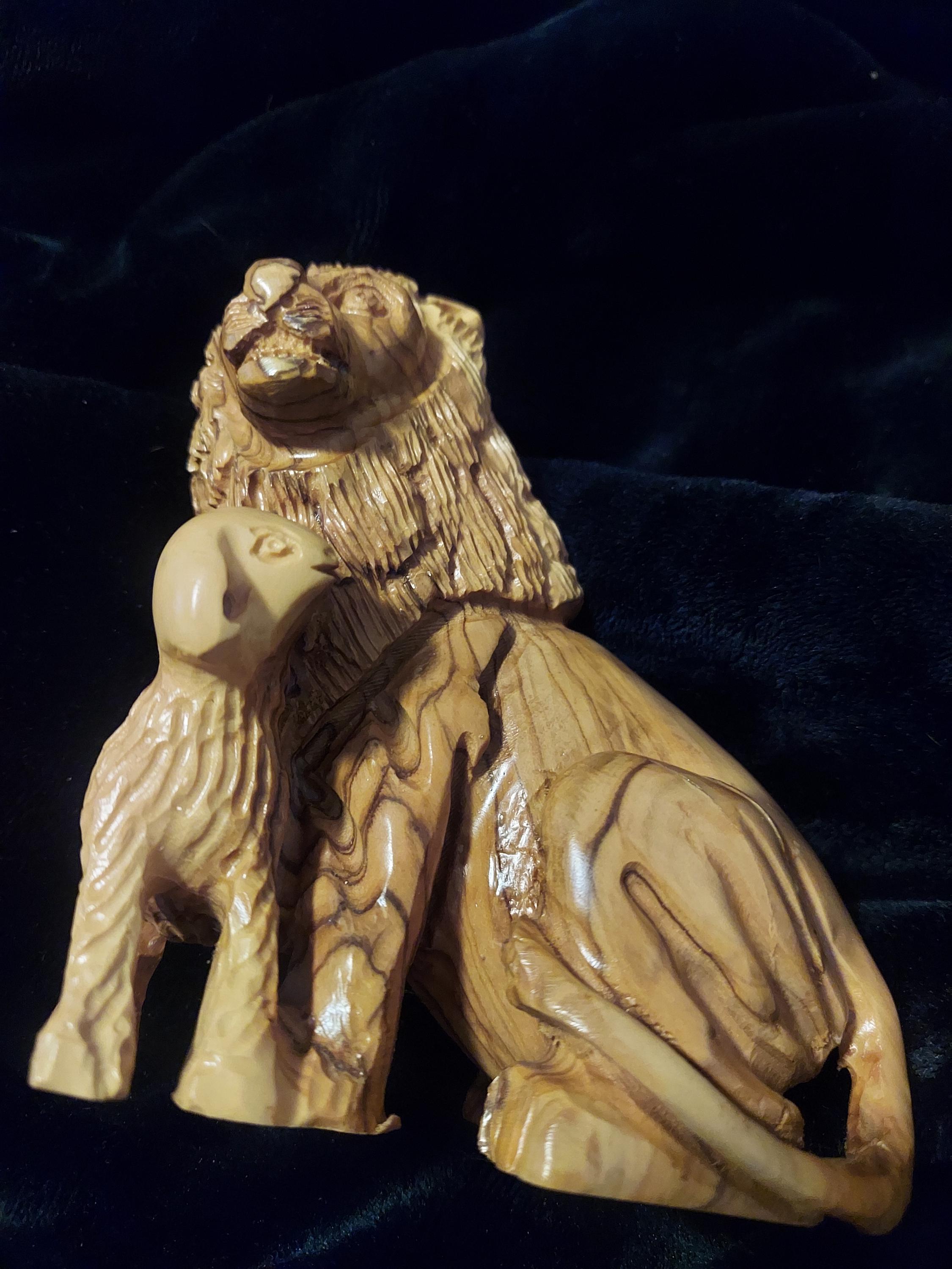 Lion & the Lamb Olive Wood Made in the Holy Land | Lion and Lamb Home ...
