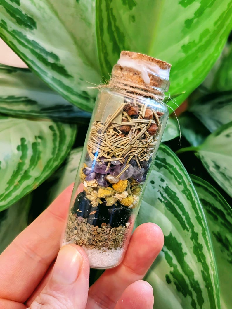 Intention Spell Jar: Herbs, Crystals, and Dried Flowers - Etsy