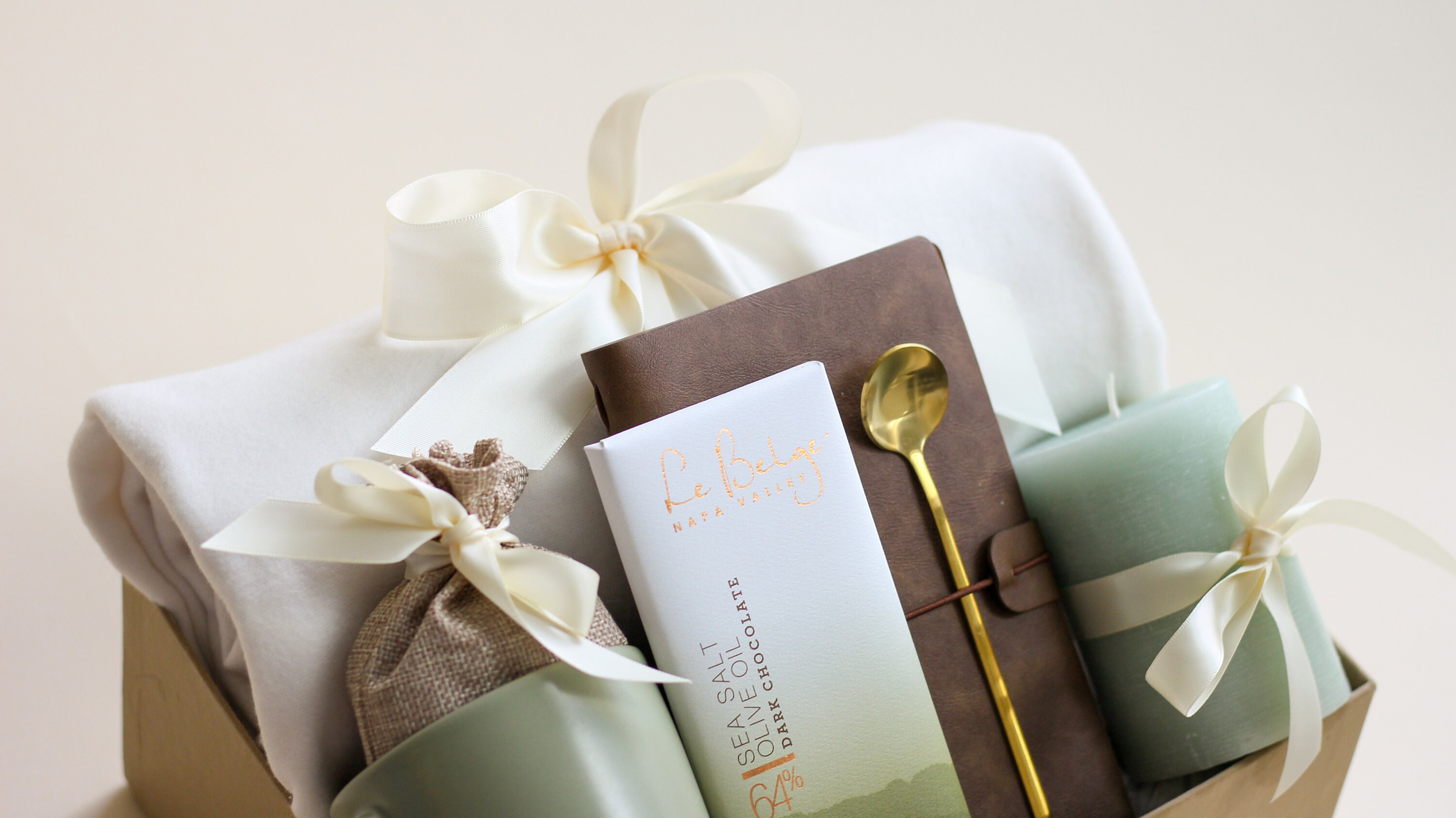 Classy Gift Basket for Women , Cozy Gift Box With Blanket, Socks ...