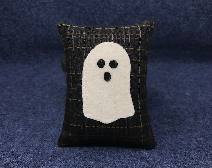 Kit 'sweet' Ghost Bowl Filler Wool Applique Kits Pattern Penny Rug Wool ...