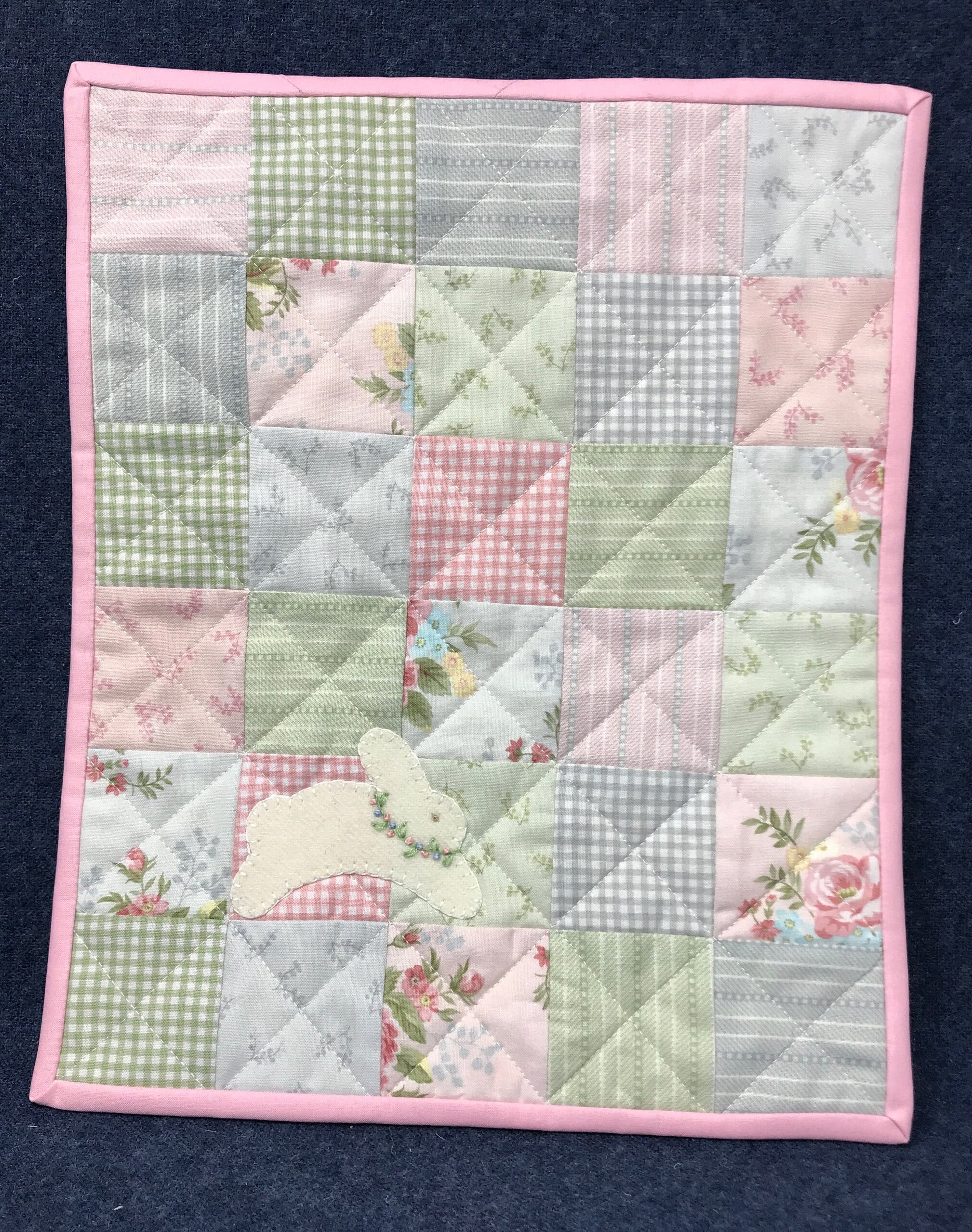 Kit Lovely Little Bunny Quilt Wool Applique Kit Wool Felt Pattern Folk ...