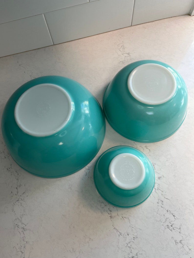 Vintage Pyrex Robin Egg Blue Set of 3/4 Nesting Bowls in GREAT ...