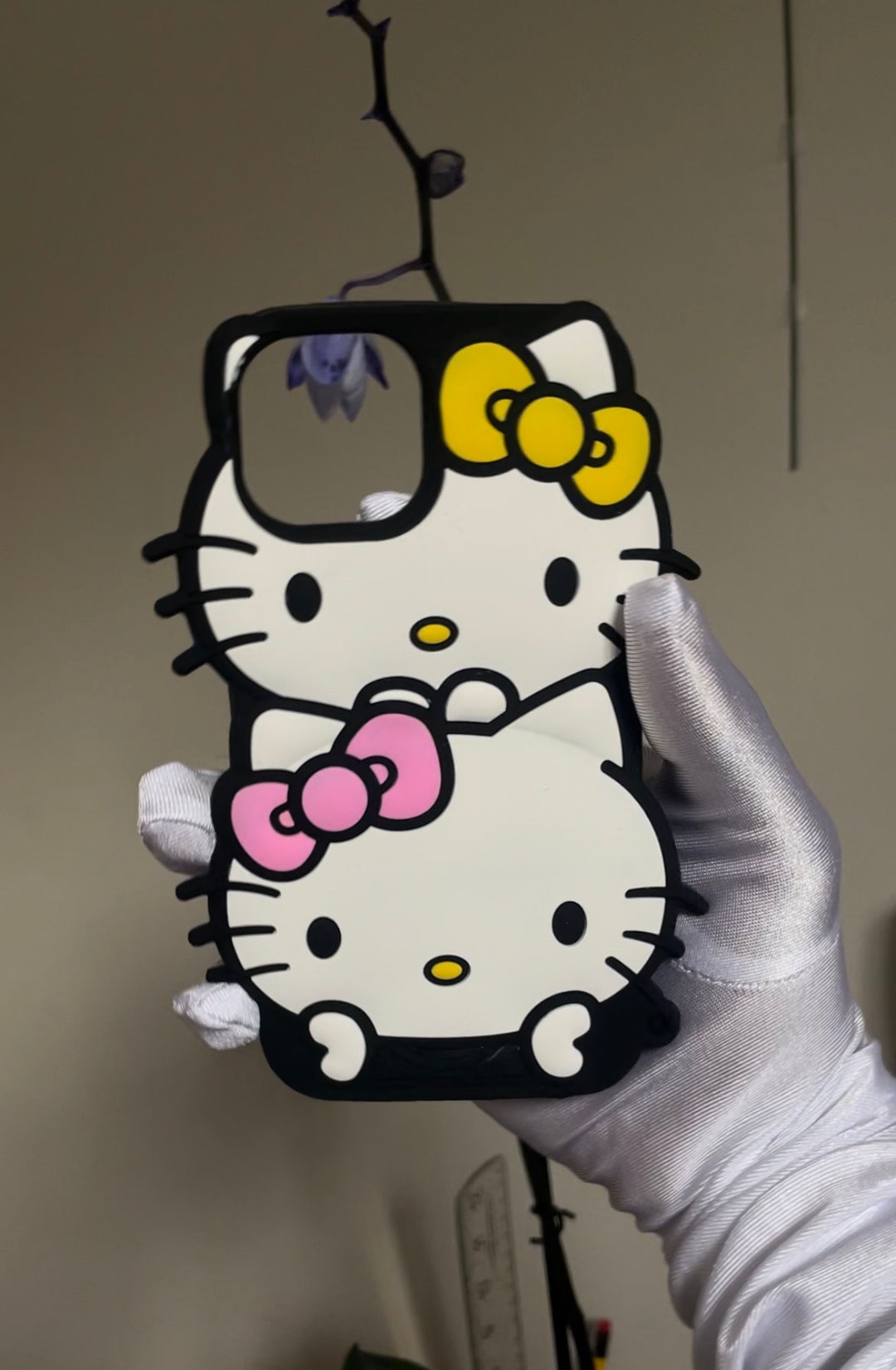 Hello Kitty Case (black) - Etsy
