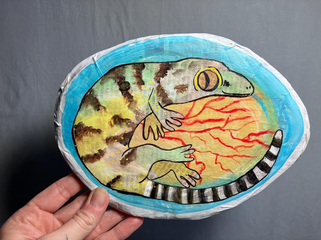 Paper Mache Hanging Wall Art Happy Egg Gecko - Etsy