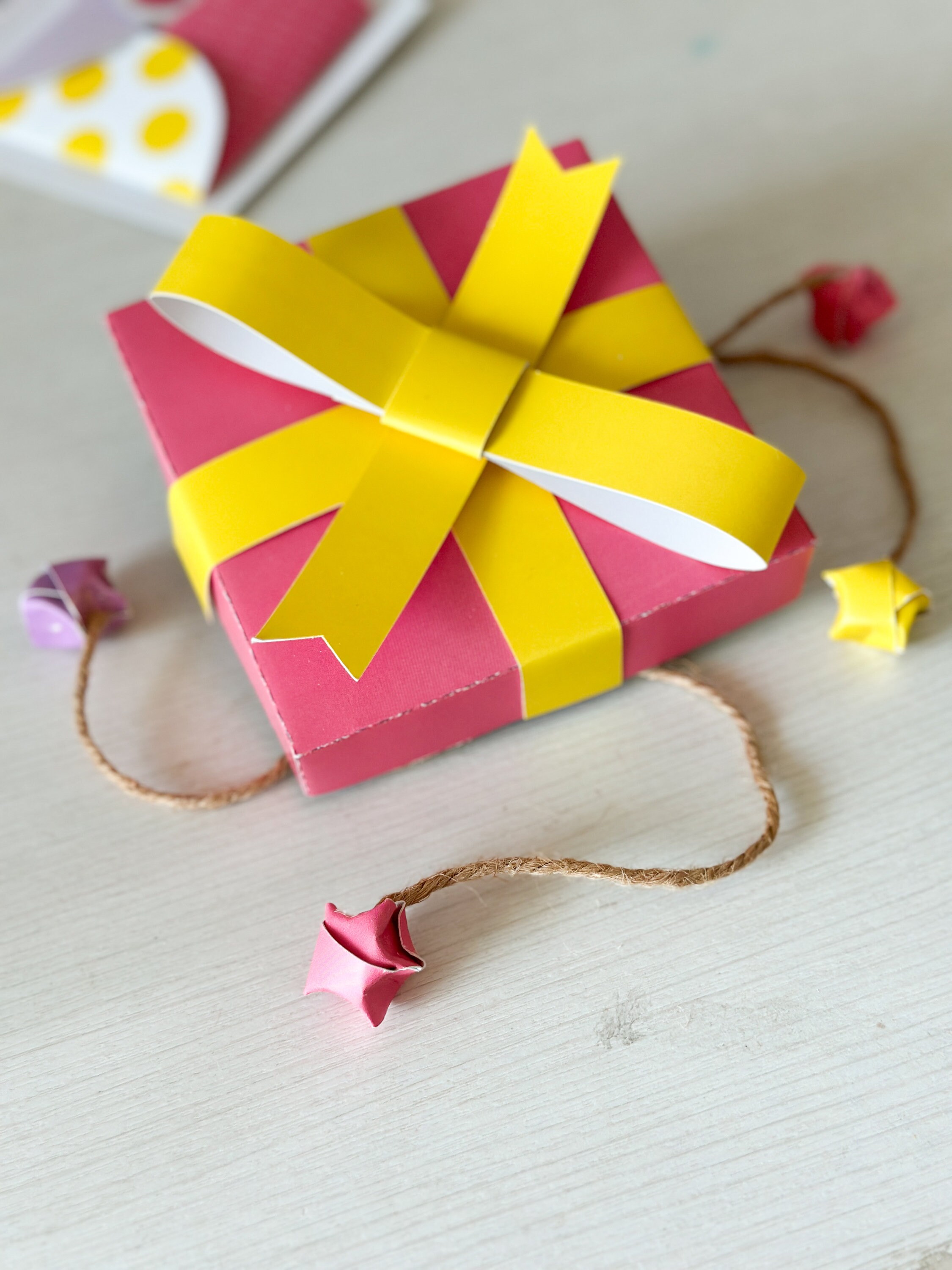 Birthday Exploding Gift Box Printable Template for DIY Project ...