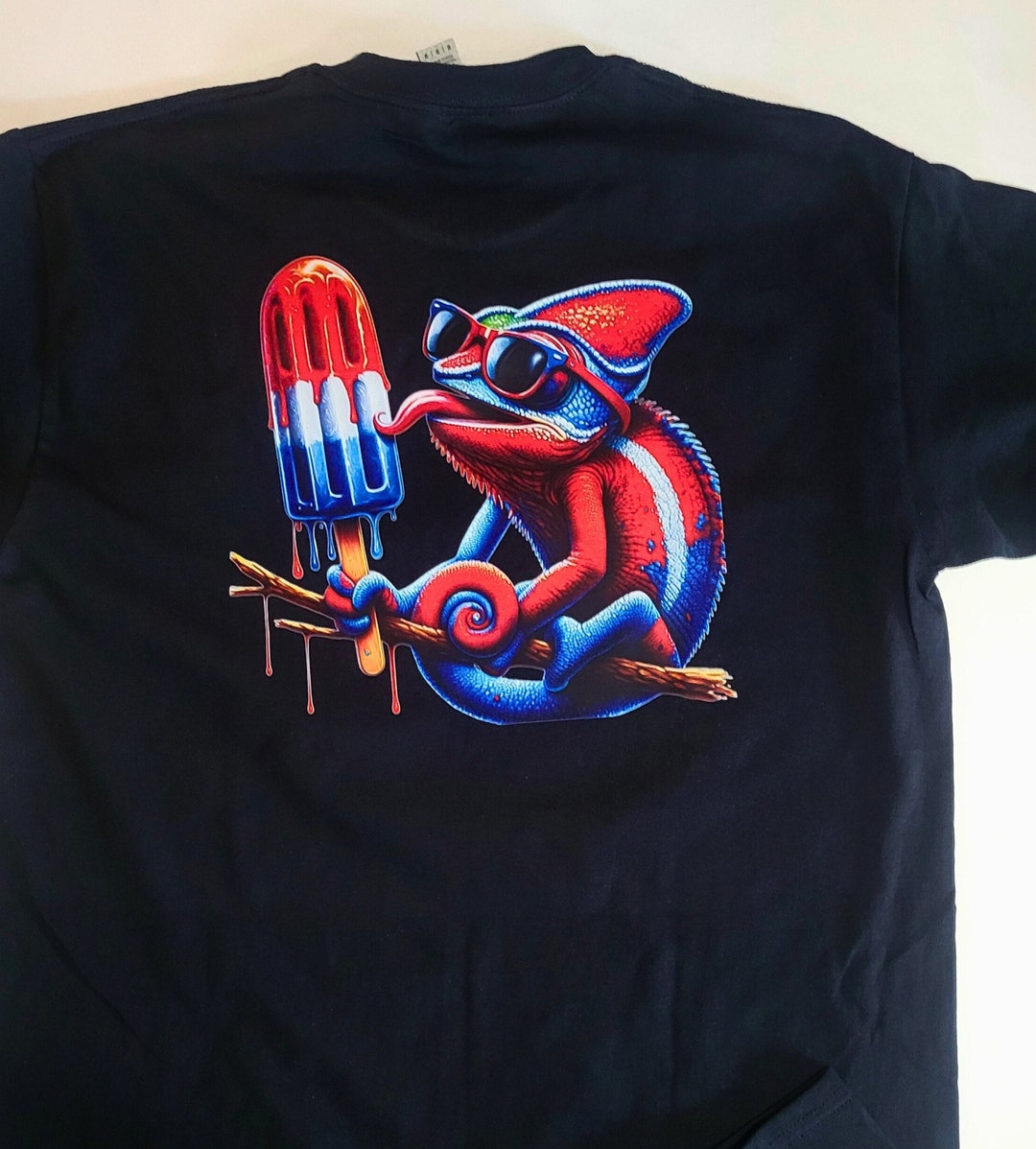 Chameleon With Popsicle T-shirt: Summer Lizard Tee - Etsy