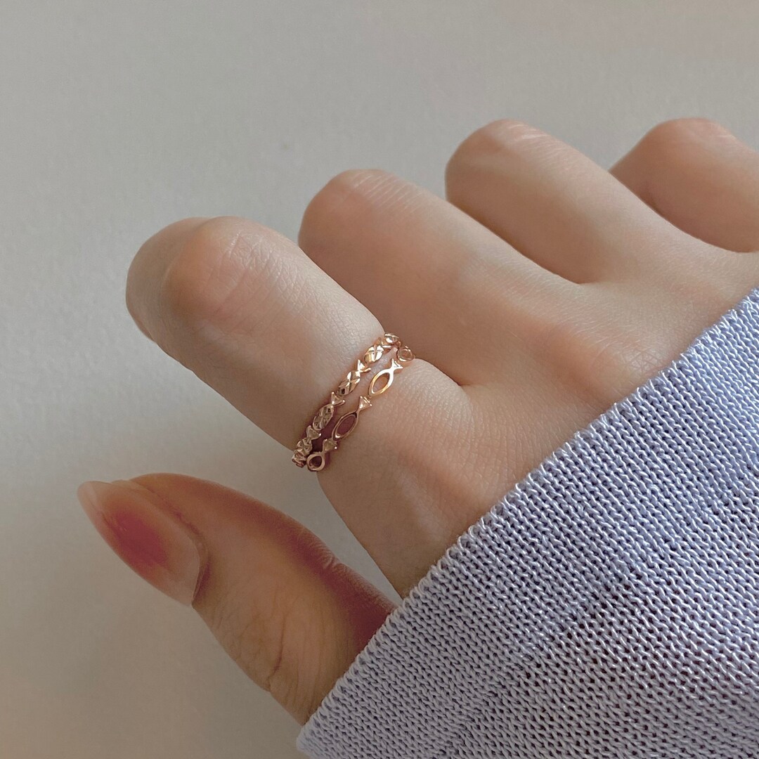 14K Solid Gold Ichthus Fish Ring Stackable Ring Pisces Zodiac Astrology ...
