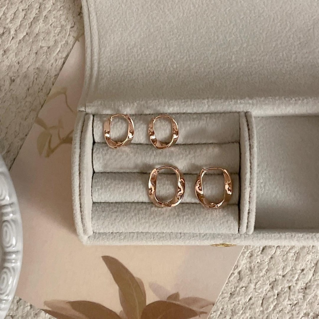 14K Solid Gold Wavy Hoop Earrings Twist Earrings Daily Dainty Earrings ...