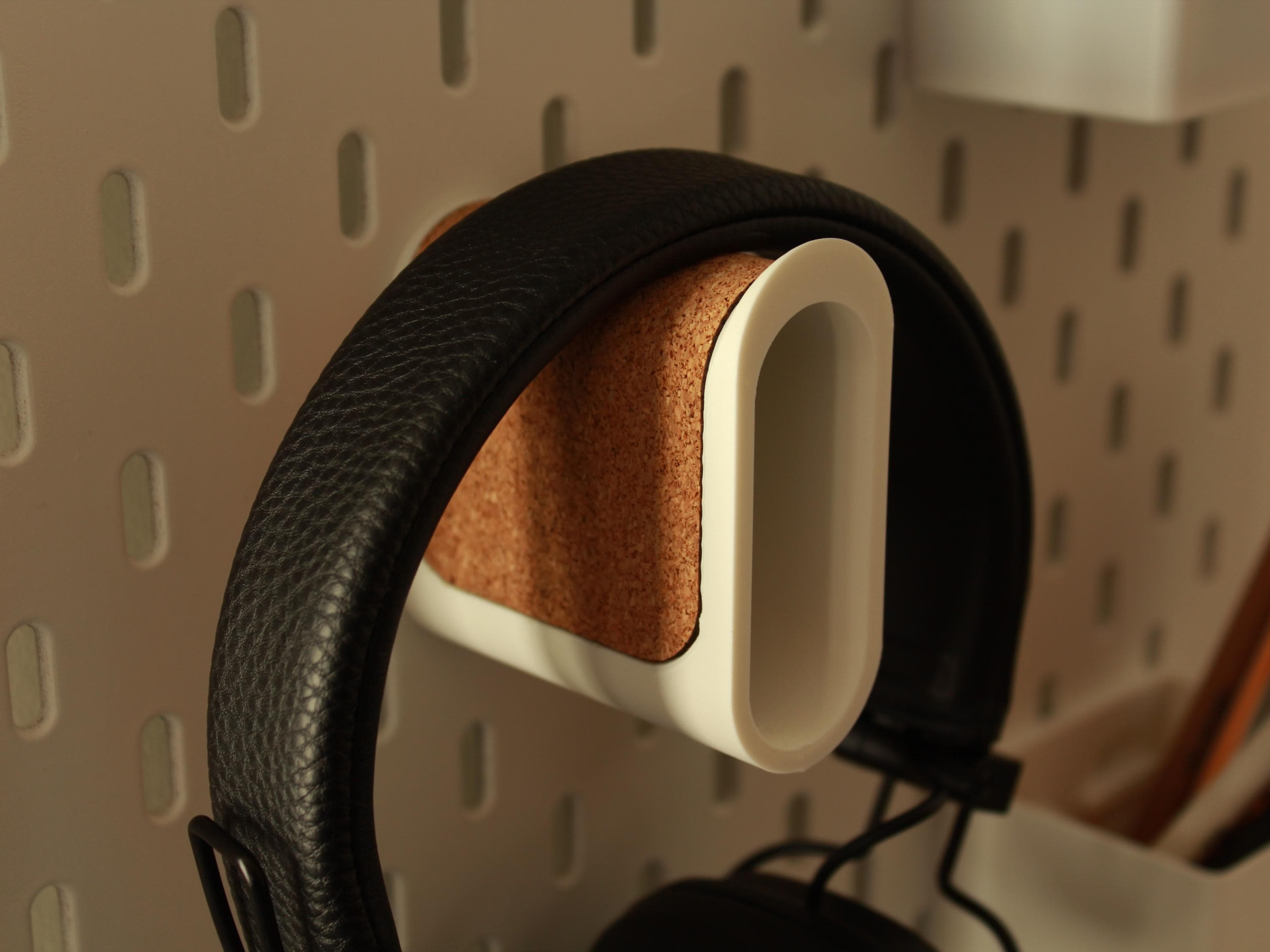 Pegboard Headphones Holder: Wall Mount Headset Stand With Cable Storage ...