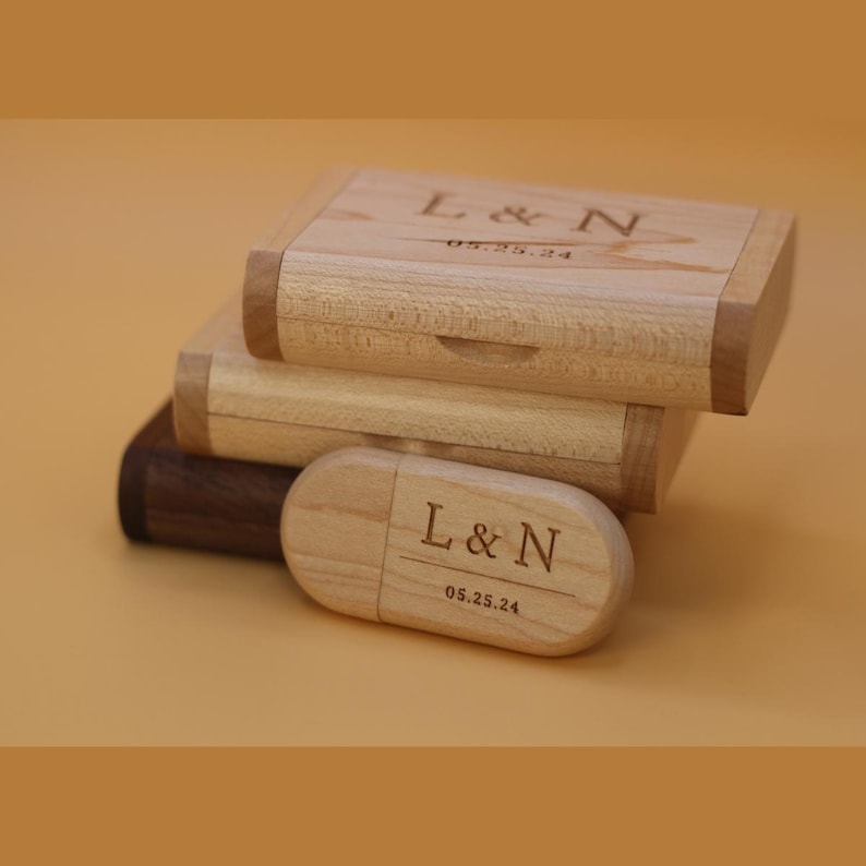 Personalized Wooden USB 3.0 Flash Drive With Engraved Box: Photographer ...