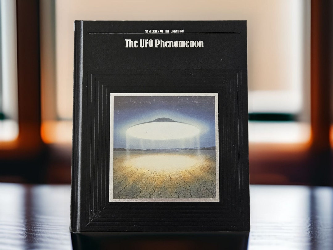 Vintage the UFO Phenomenon Book, Vintage Hard Cover UFO Phenomenon Book ...