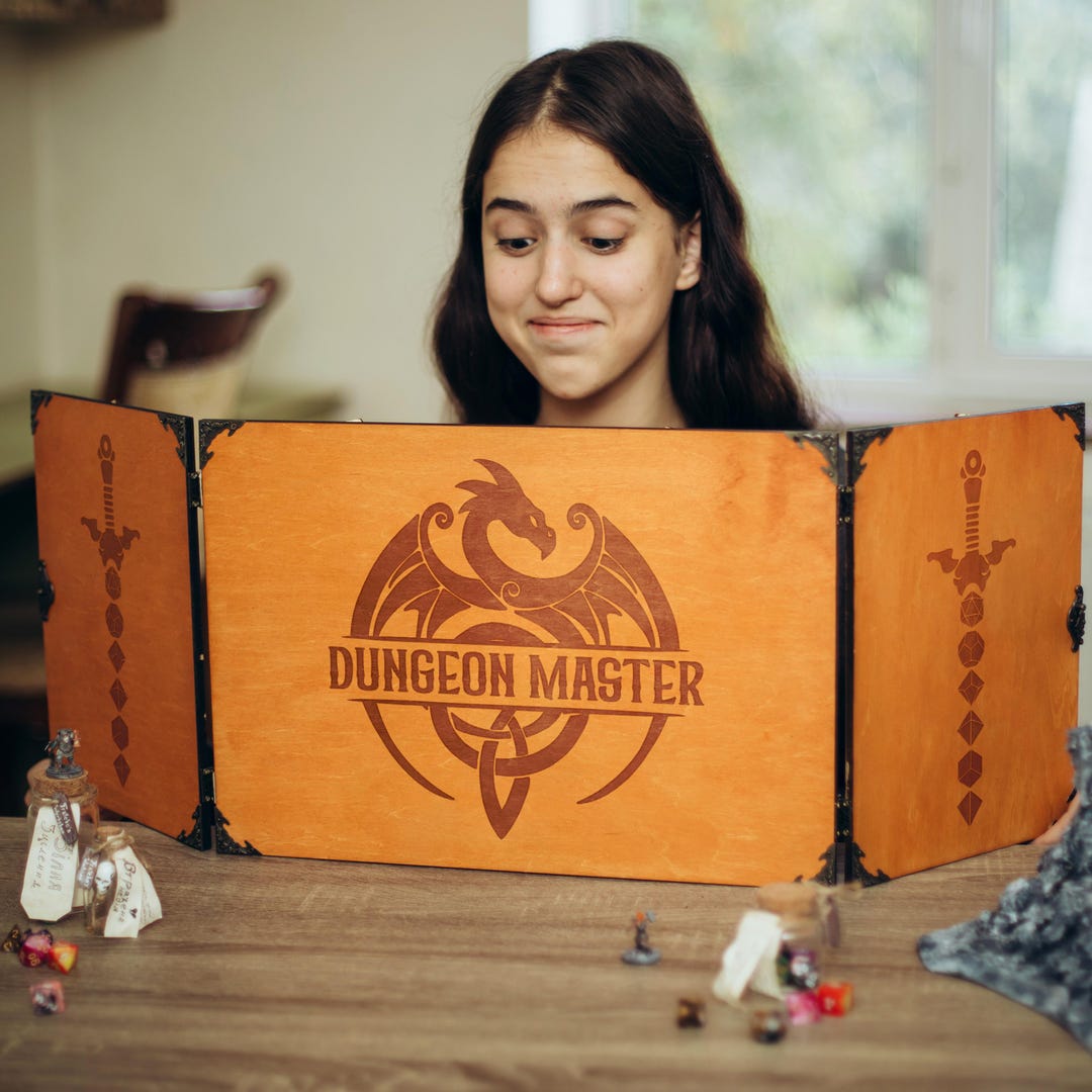 Dungeon Master Screen Engraved DM Screen Dnd Screen Wood - Etsy Canada