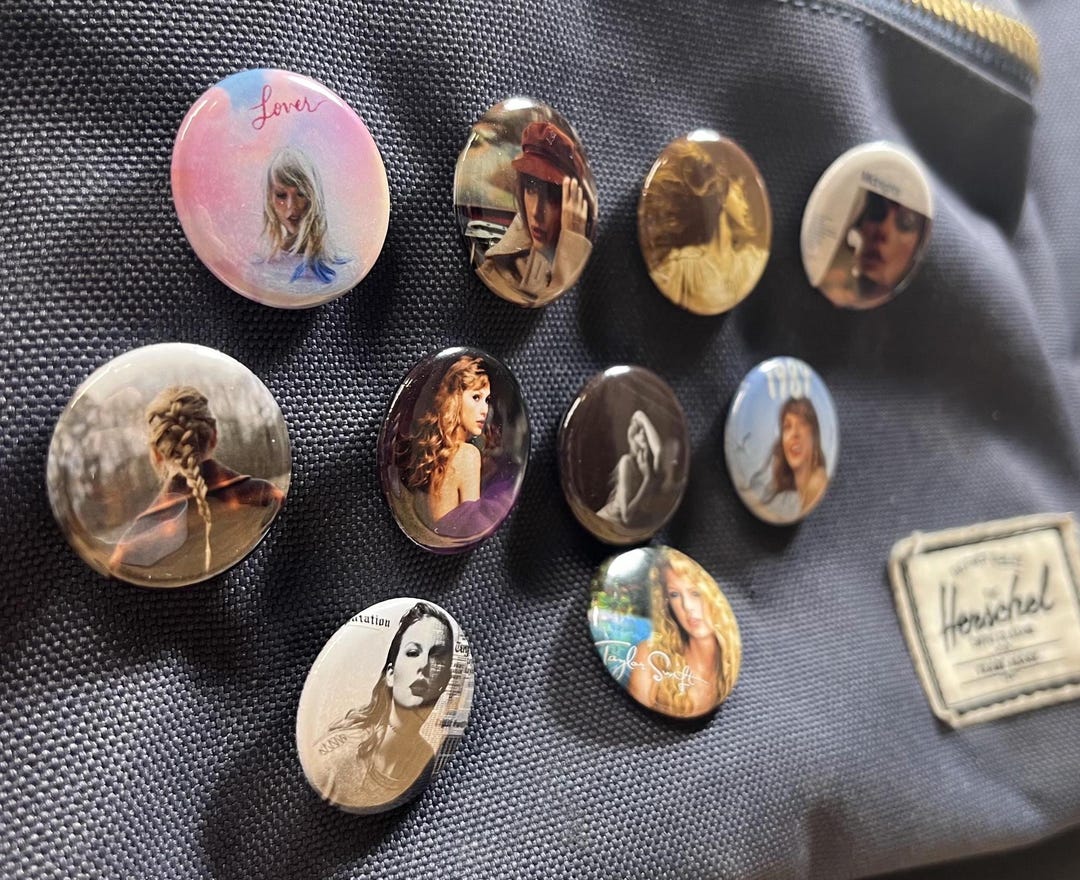 Taylor Swift Buttons / Pins Set of 4 Perfect Gift for Any Swiftie ...