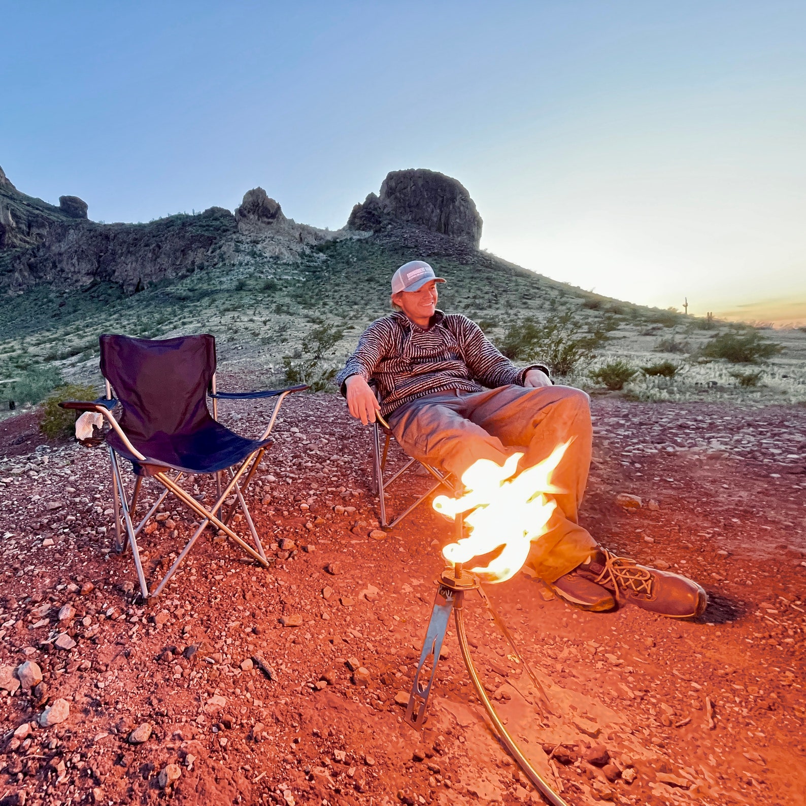 Tripod Torch - Compact Campfire - Camping, Overlanding, Outdoors ...