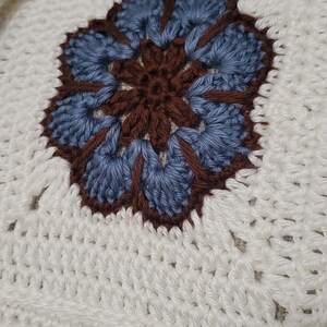 African Violet Granny Square Baby Afghan. Stunning Pattern of 16 Granny ...