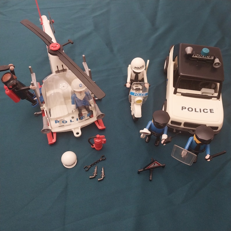 VINTAGE Playmobil 1977 Police Set FREE SHIPPING - Etsy