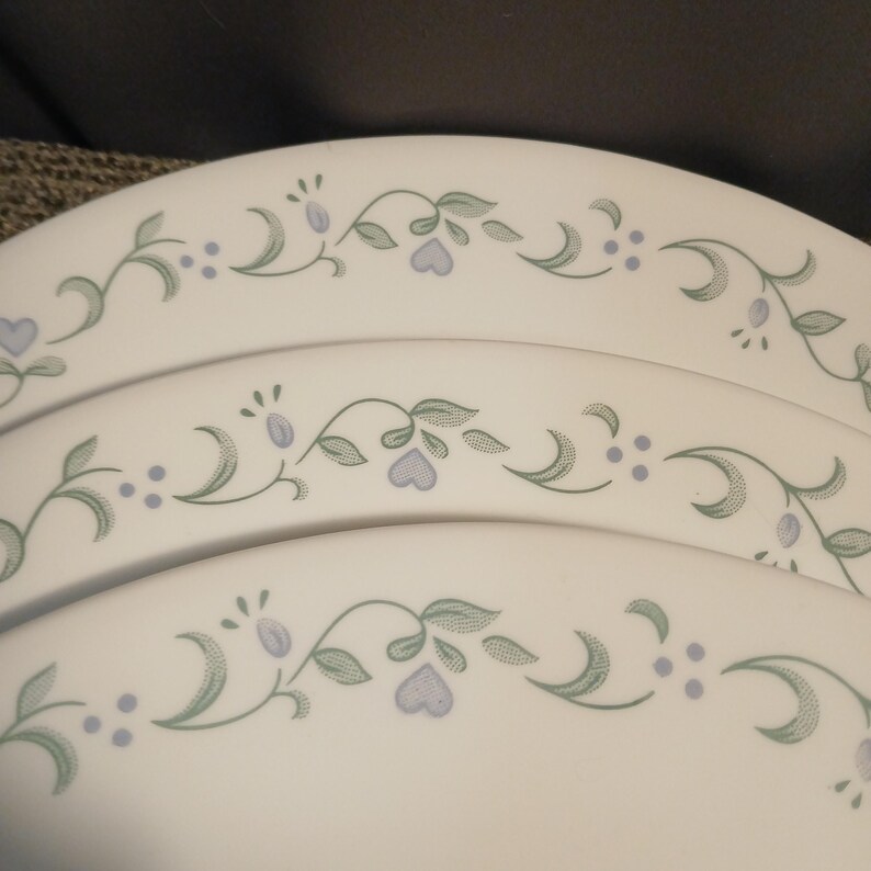 Vintage Corelle Dinner Plates (set of 6) - Country Cottage Periwinkle ...