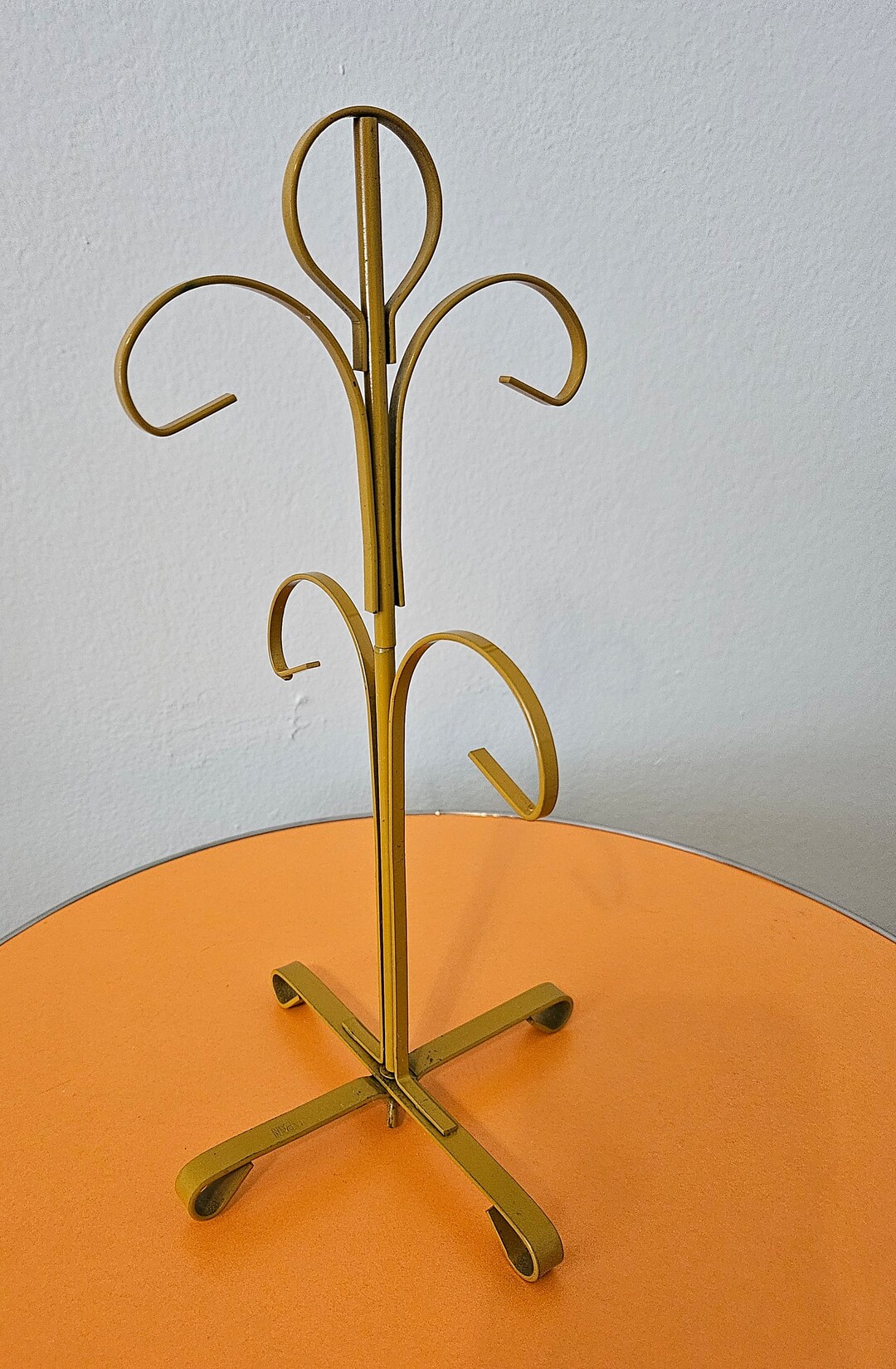 Vintage Yellow Metal Mug Tree Stand - Etsy