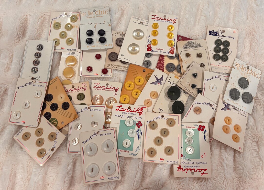 Vintage Buttons Lot -lansing, Bluebird, Le Chic, True Craft Etc - Etsy