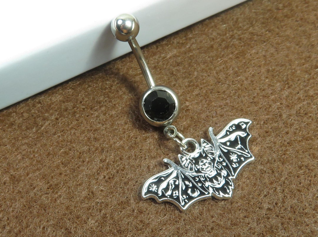 Bat Design Belly Button, Beautiful Belly Buttons, Body Piercing, Body ...