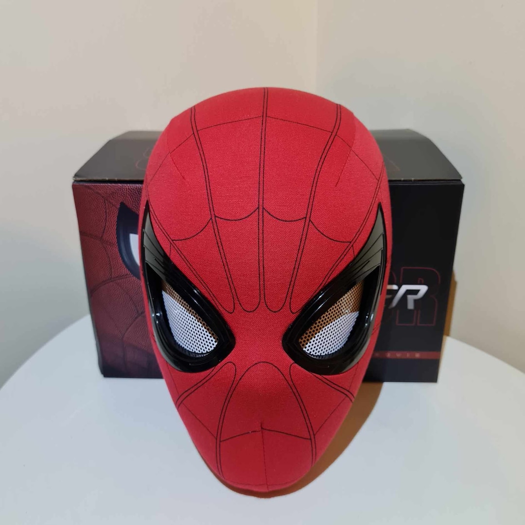Spiderman Mask Blinking Eyes Moving Mask Helmet Ring Control Cosplay ...