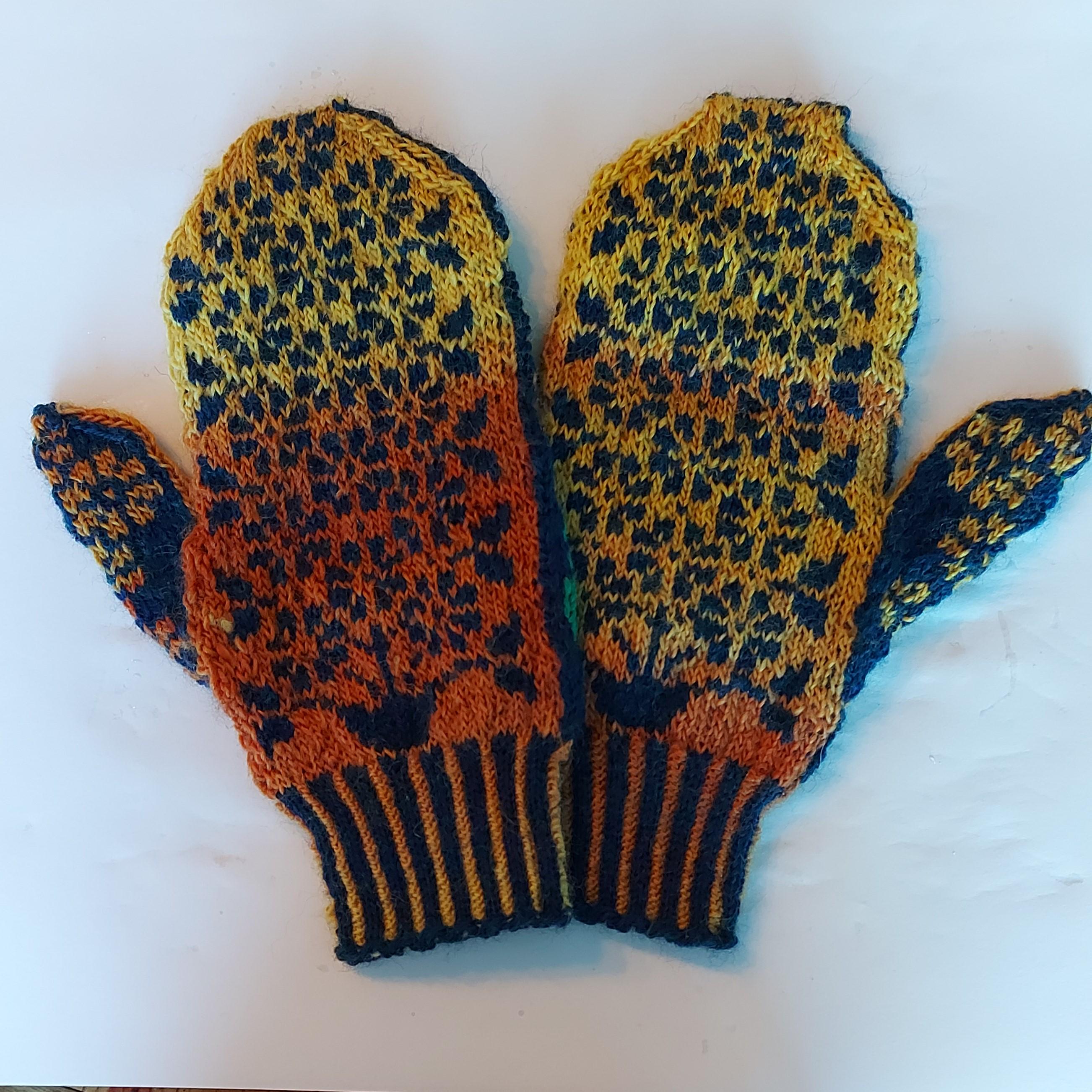 Coneflower Mitten Knitting PDF Pattern Stranded Colorwork Selbu ...