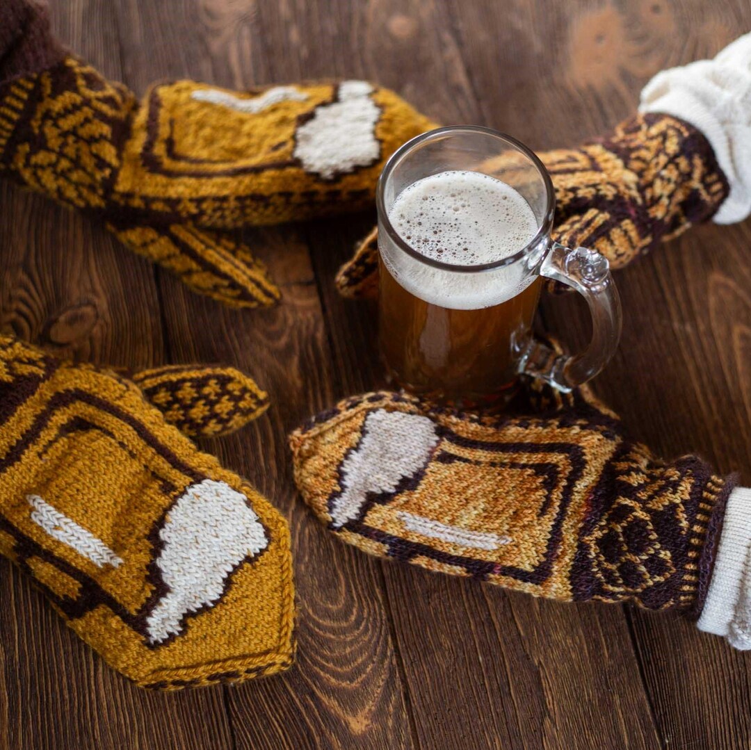Beer Pint Mittens Knitting Pattern: Oktoberfest Fun - Etsy