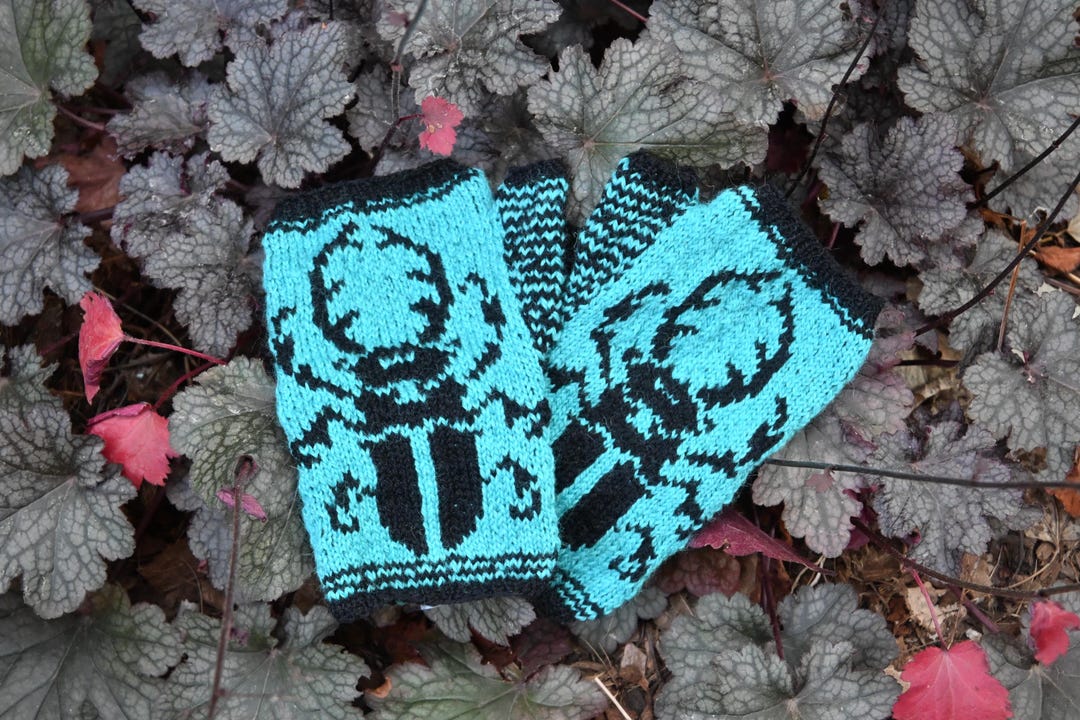 Stag Beetle Fingerless Gloves Knitting Pattern - Etsy